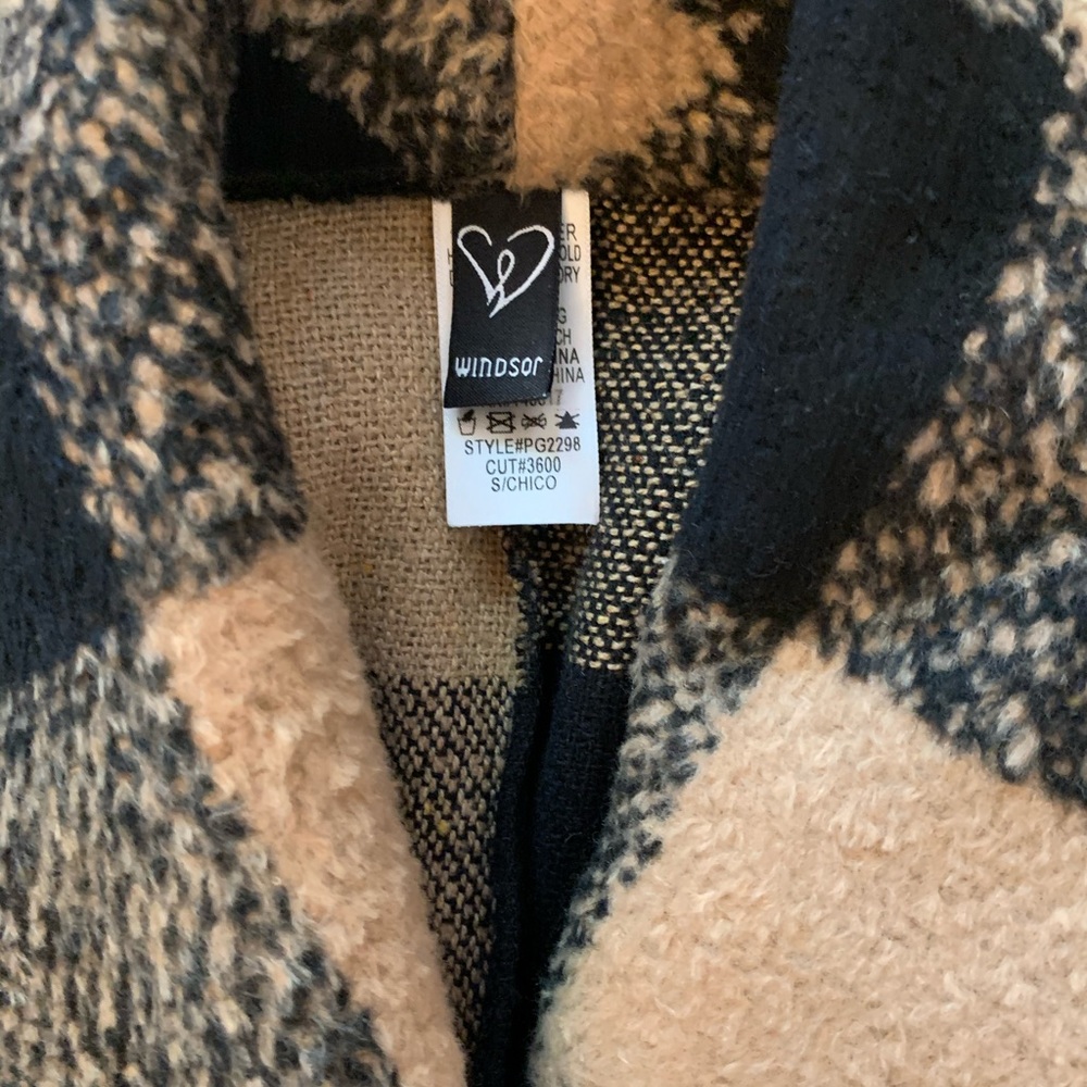 Windsor Black & Tan Coat - Gem